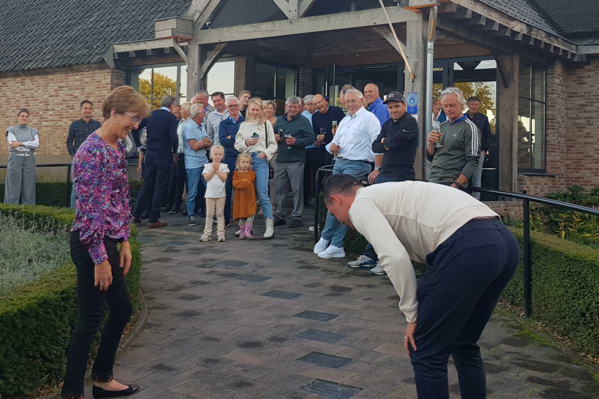 Kampioenstegels - Golfbaan Het Woold